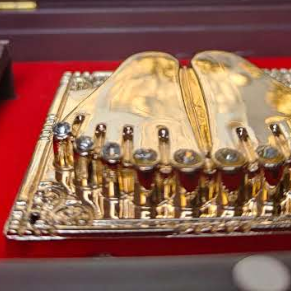 Wooden Finish Beautiful Fiber Royal Box - Buy Jain Wooden Finish ...