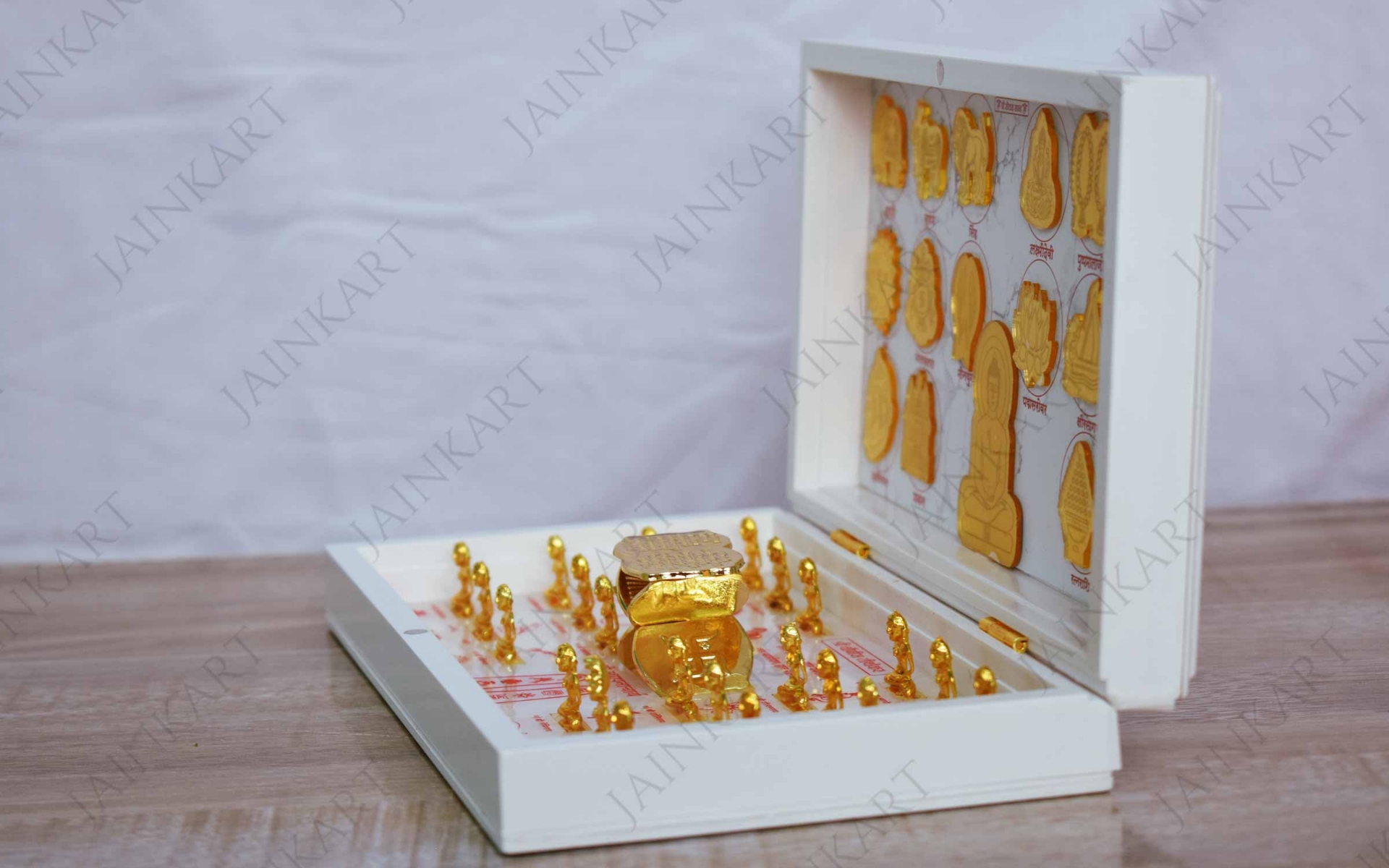 24 Tirthankar And 16 Swapna White Royal Peti/Box - Buy Jain 24 ...