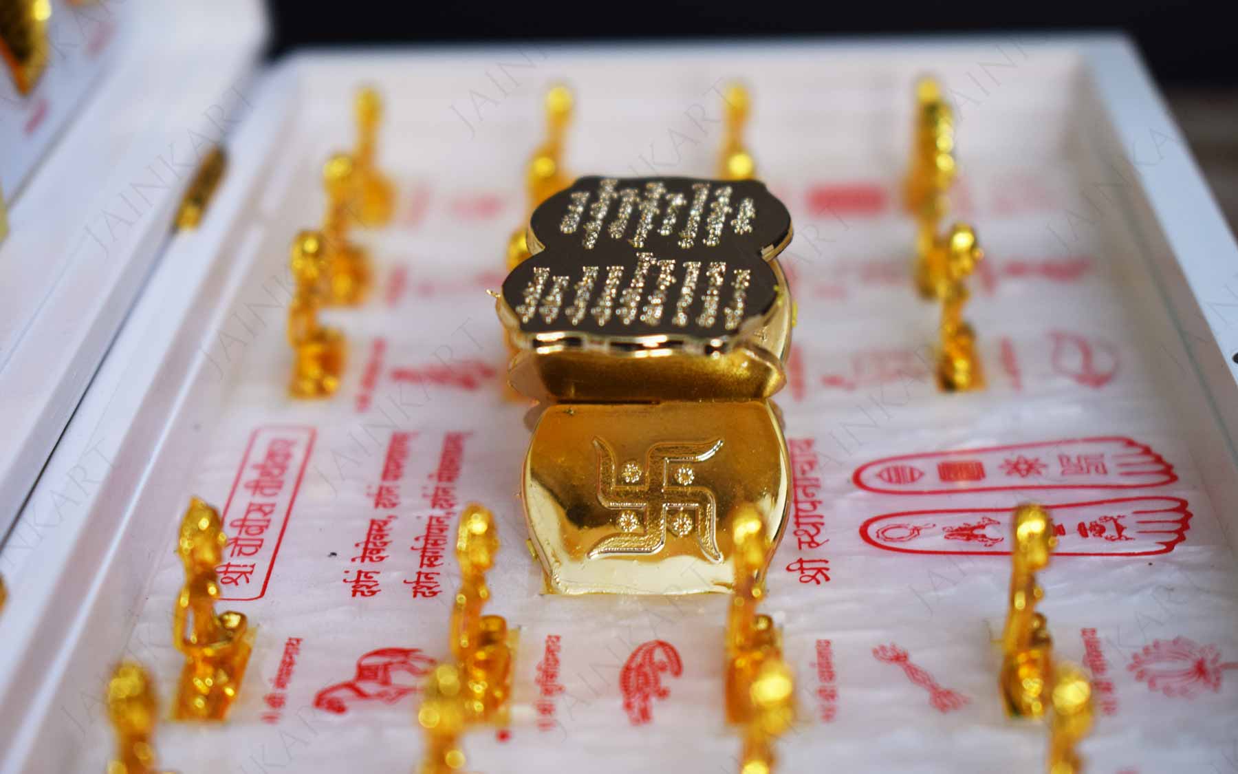 Beautiful White Fiber Royal Box/Peti 24 Tirthankar And Shikhar ji - Buy ...